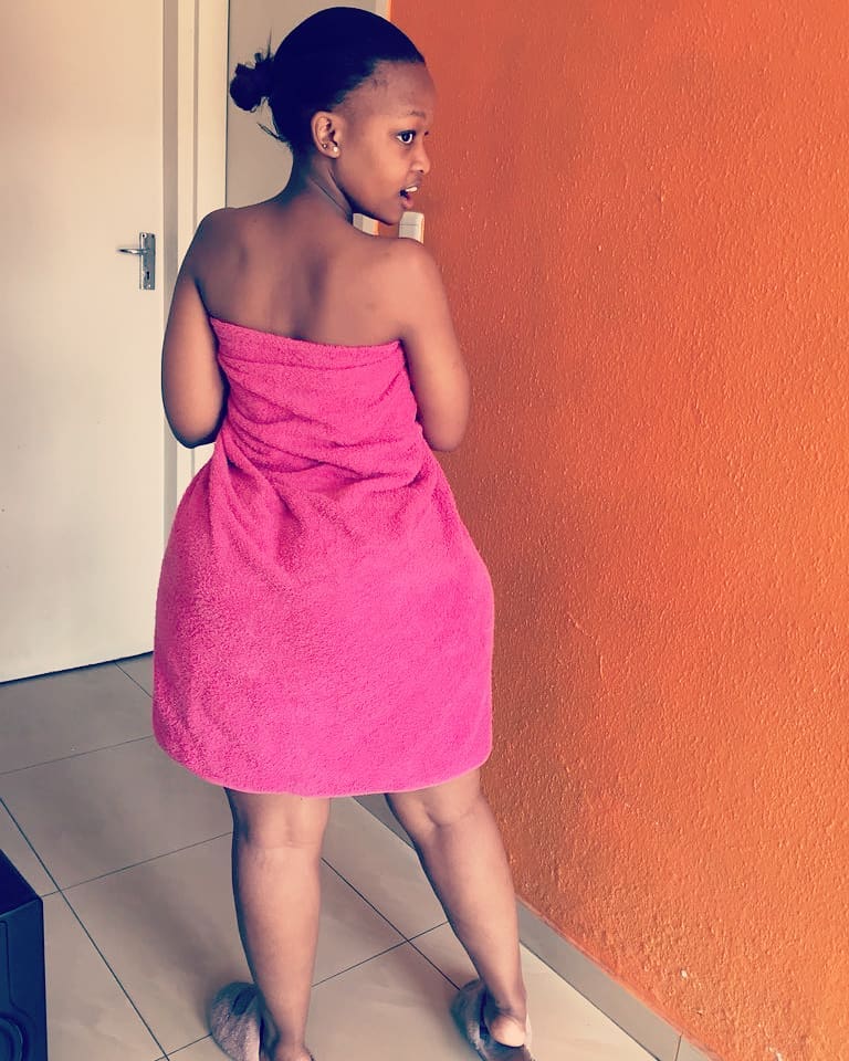 Pictures of fitness bunny Resego Tshabadira goes viral again - News365 ...