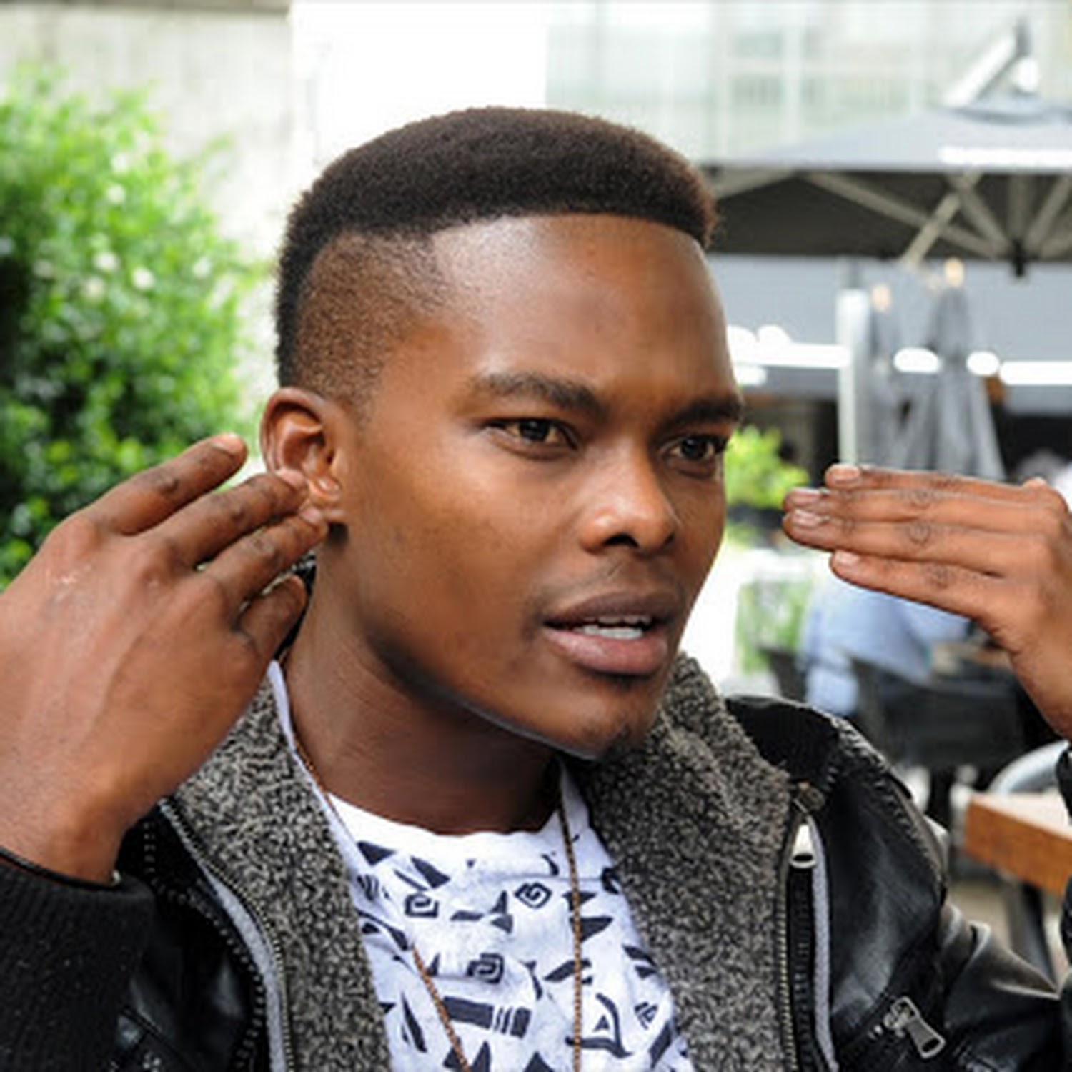 6 arrested for allegedly stealing firearms from police station in ...