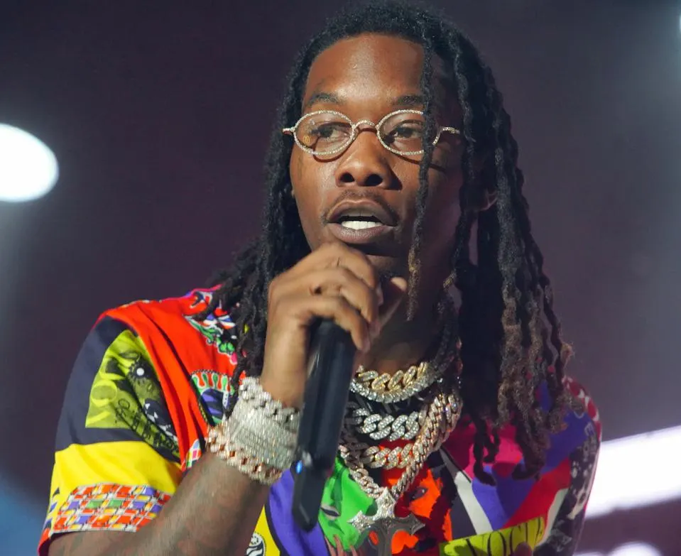 Photos -Offset’s 2-Year-Old Son Wave Plays With Piles of $100 Bills ...